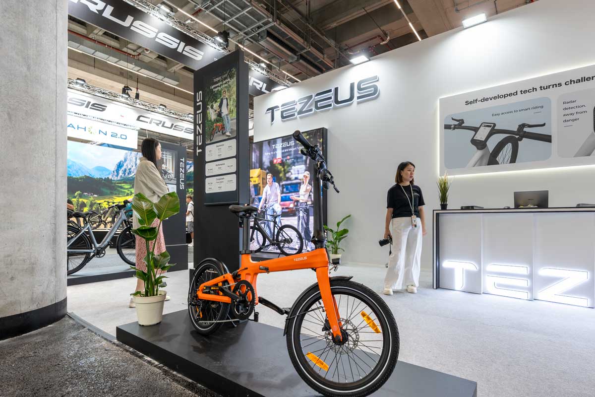 Tezeus Swift : un vélo électrique pliant léger à prix canon - Guide Velo